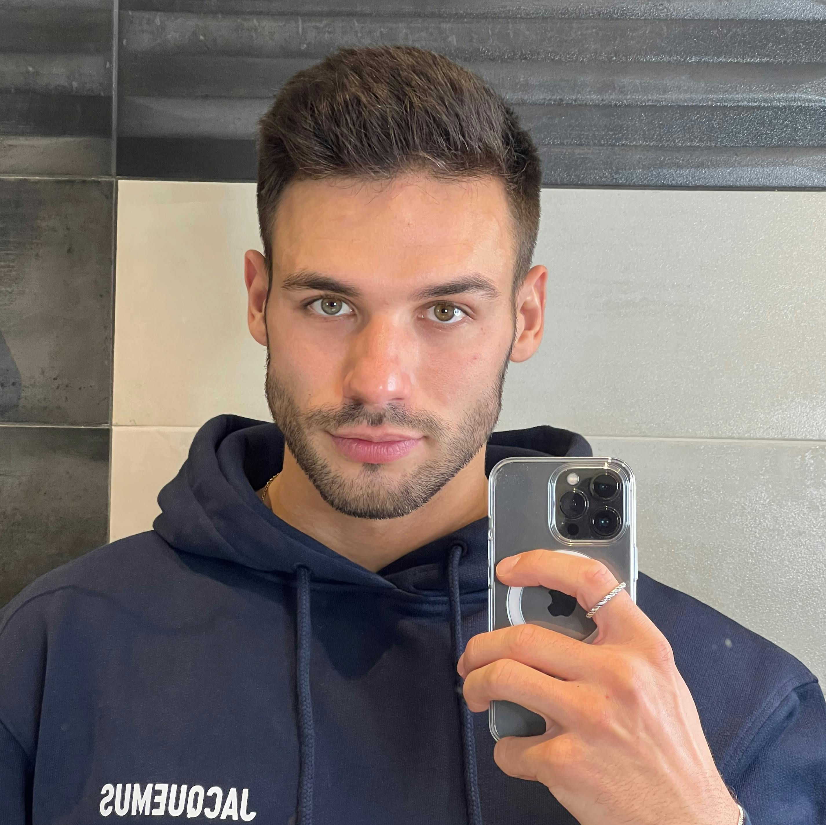 Planoly Creator Store | Valentin Charles