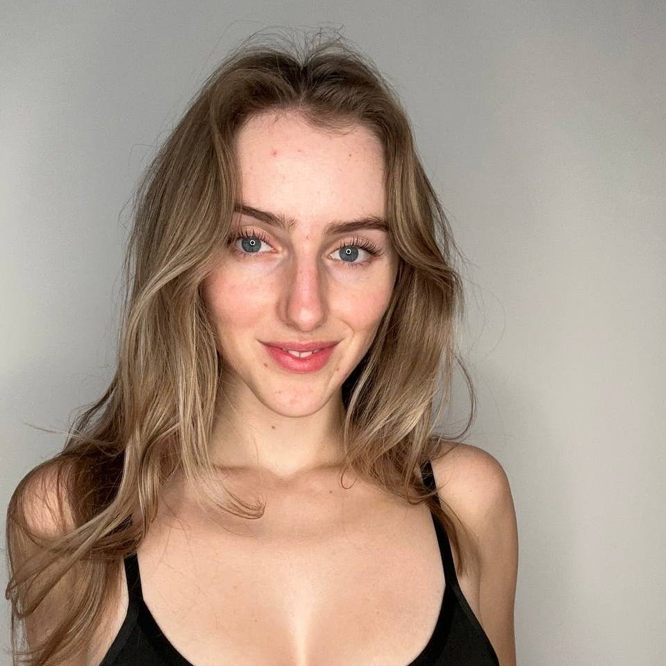 Bella's 🌶️ Link Page | Snipfeed