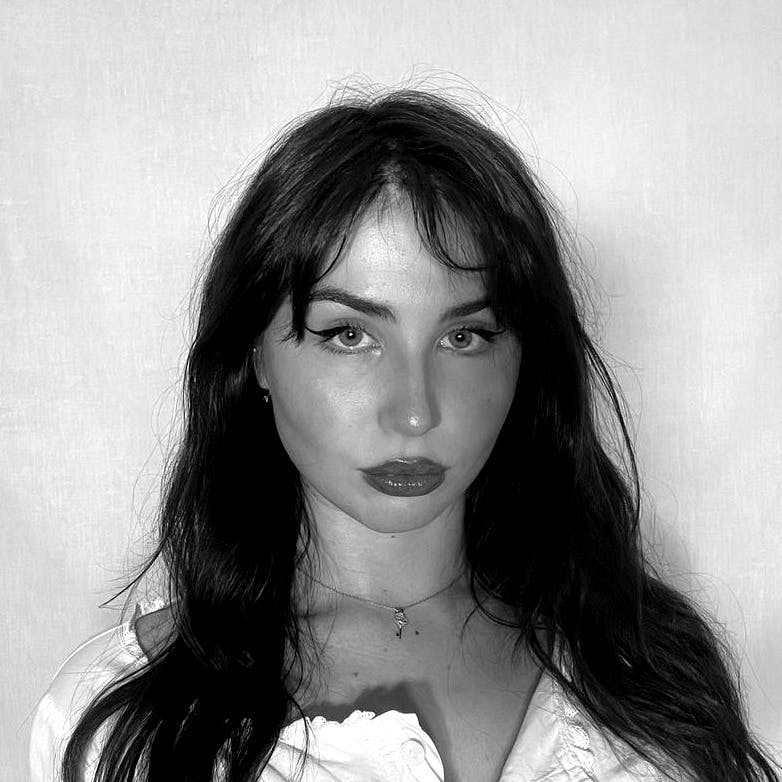 TORI GREEN | Snipfeed