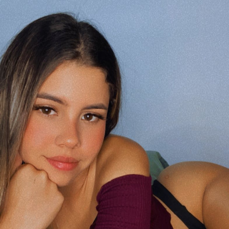 Sarah Shy 🥺 | Snipfeed