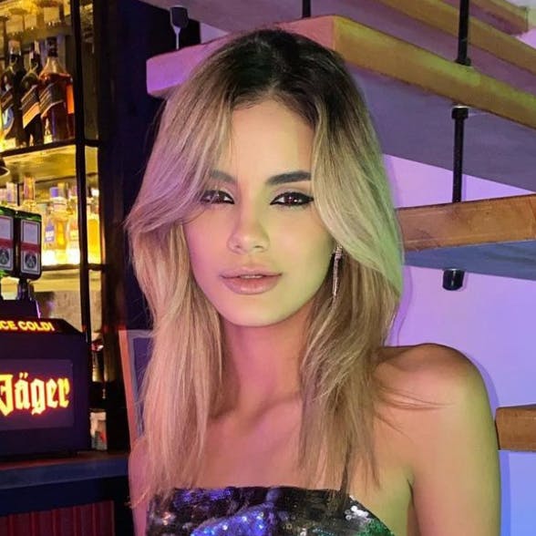 Doris Medeiros | Snipfeed