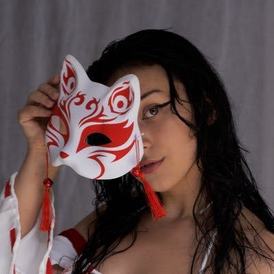 Luna Kitsune | Snipfeed